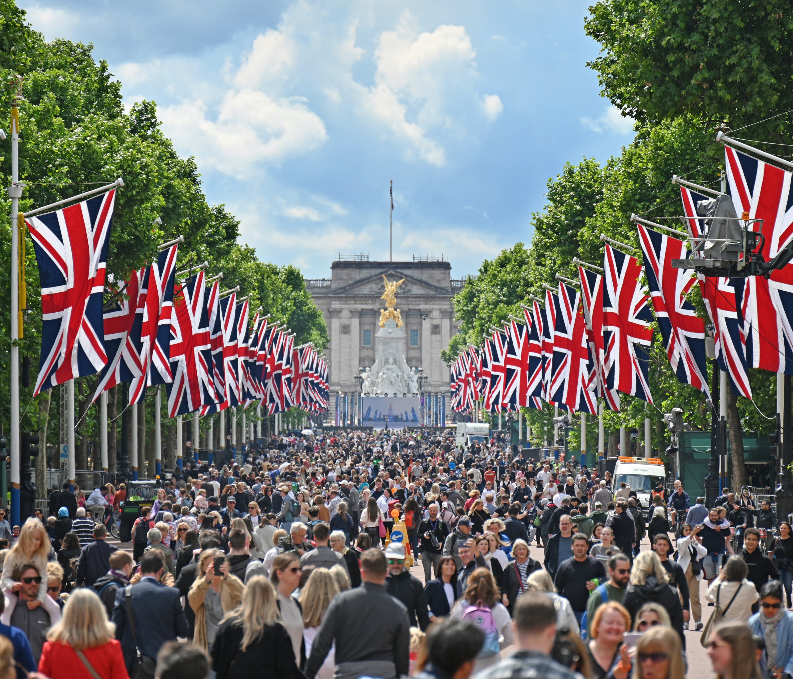 Coronation Bank Holiday Weekend Opening Hours - Mobysoft